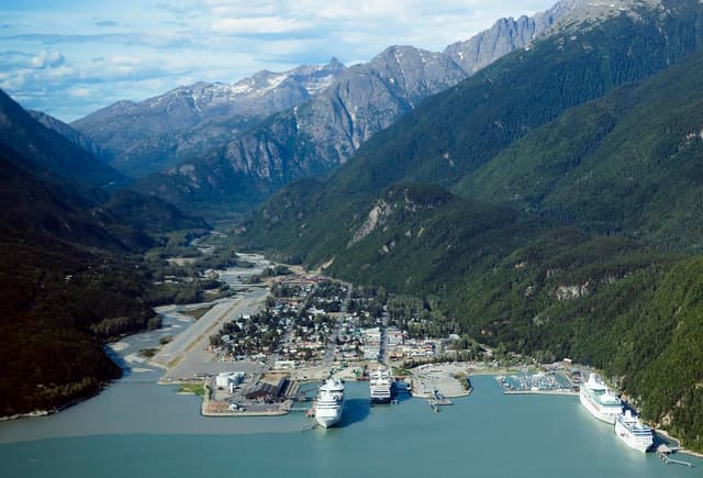 7-Night Alaska Inside Passage & Glacier — Carnival Spirit ...